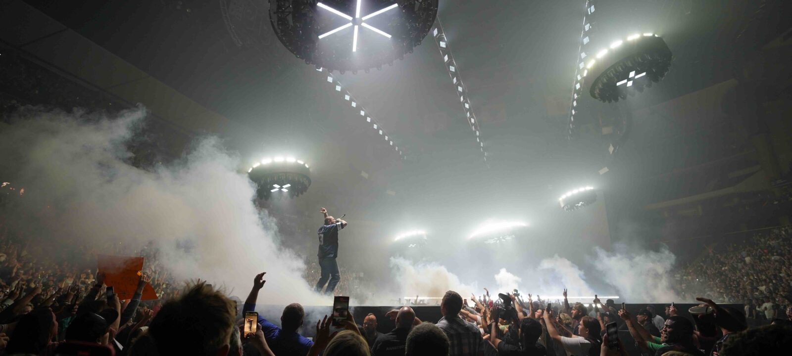 Ayrton MagicPanel FX light the way for Post Malone on his Twelve Carat ...