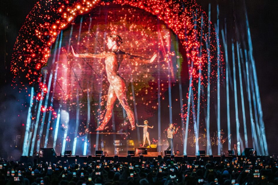 Ayrton Mamba and Cobra strike true for Cremonini LIVE25 Tour | Ayrton