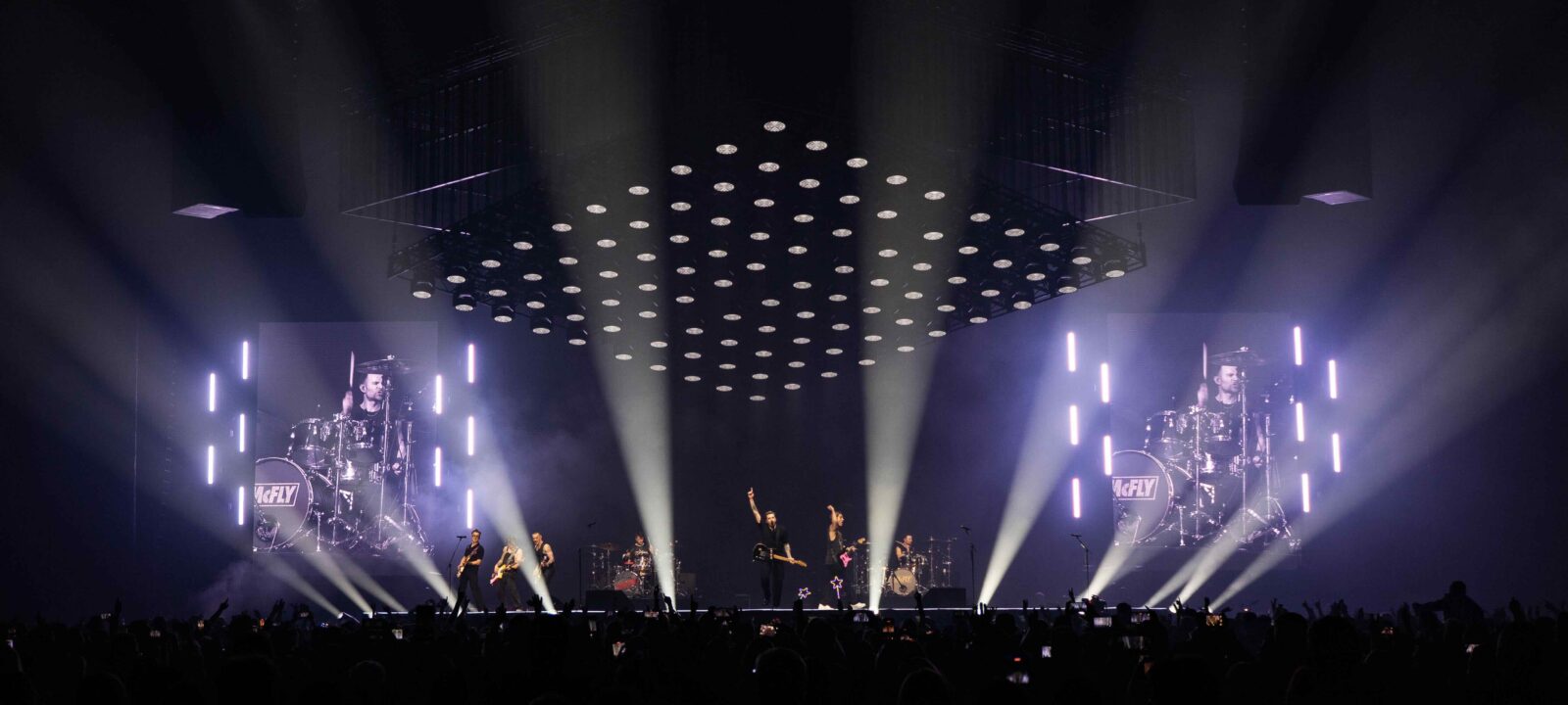 Sam Parry throws some shapes with Ayrton for Busted vs McFly Tour of UK ...